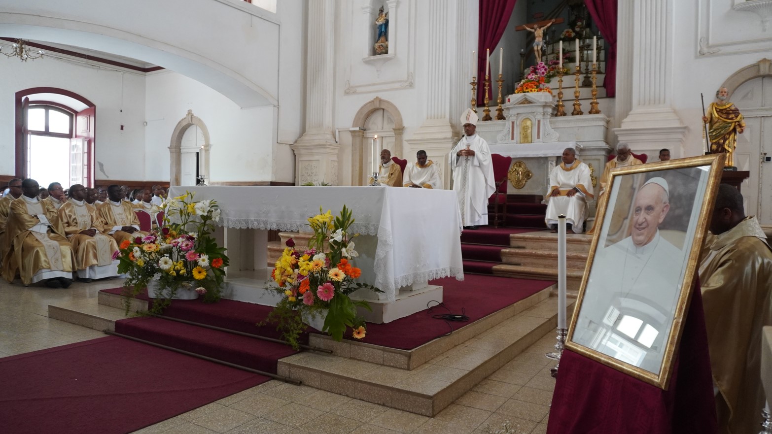 Diocese Santiago - Nove Dias de Luto na Diocese pela Partida do Papa ...